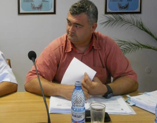 Ex-viceprimarul Valentin Băcanu şi-a cumpărat garaj pe „daiboj”. Şi în ...
